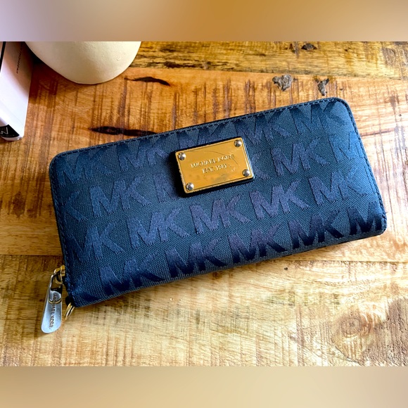Michael Kors | Bags | Michael Kors Zippy Long Wallet Navy Blue | Poshmark